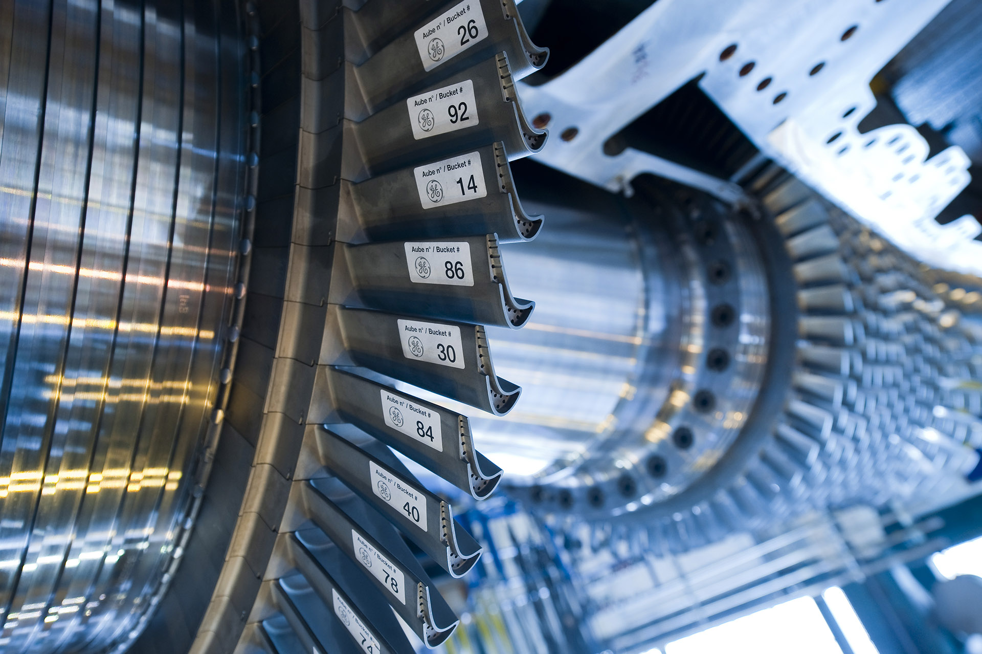 Electric Gas Control Valves and Electric Inlet Guide Vane Actuator | GE ...